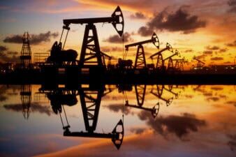 Enbridge vs. Suncor: The Dividend Pick I’d Own Through 2026 | The ...